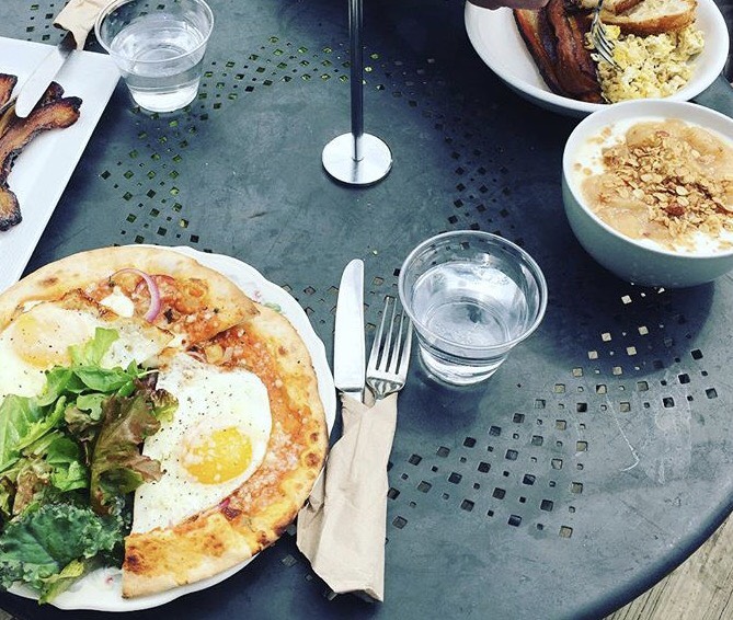 Blooming Hill Farm | Dining